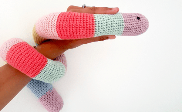 Modèle de teckel en crochet - Tutoriel détaillé étape par étape