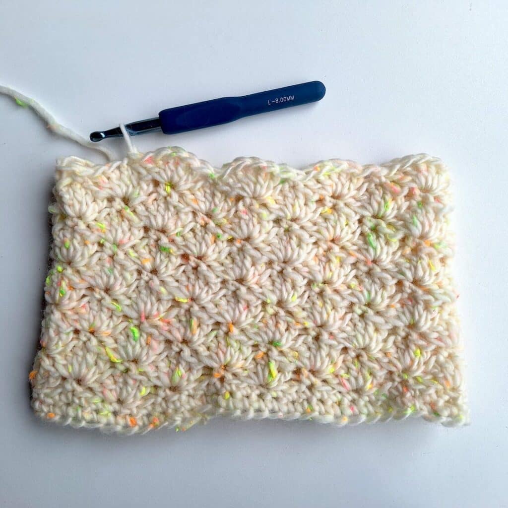 Le tuto du snood facile en crochet au point coquille