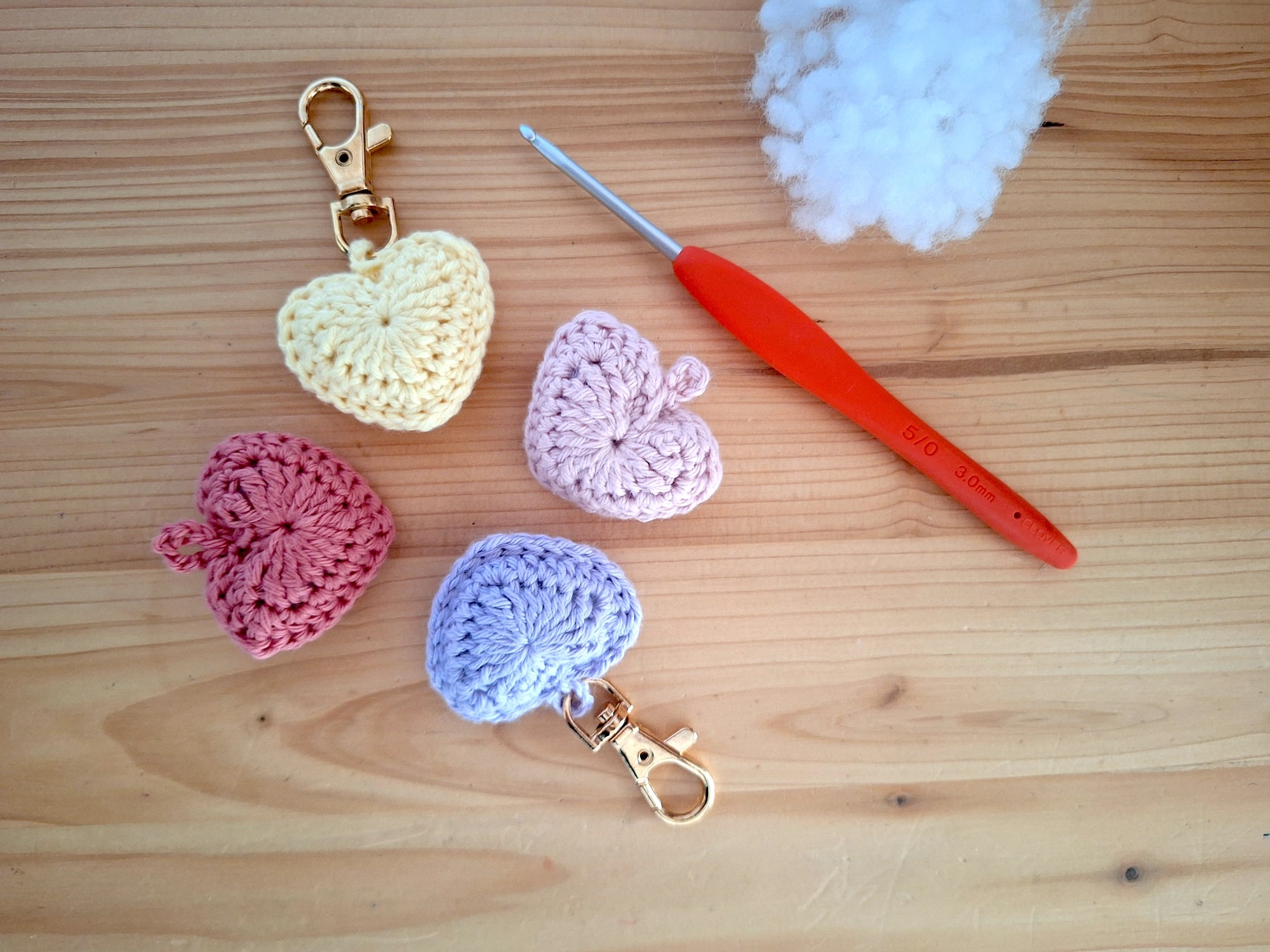 Le tuto du porte-clé coeur en crochet (tuto facile et gratuit)